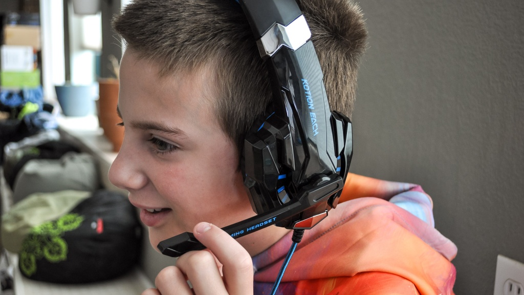 The 6 Best Kids' Headphones | Tested & Rated