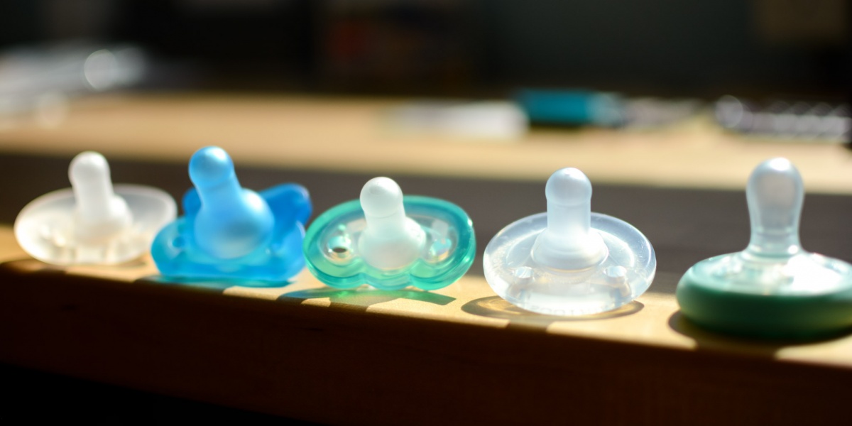 The 6 Best Baby Pacifiers | Tested & Rated